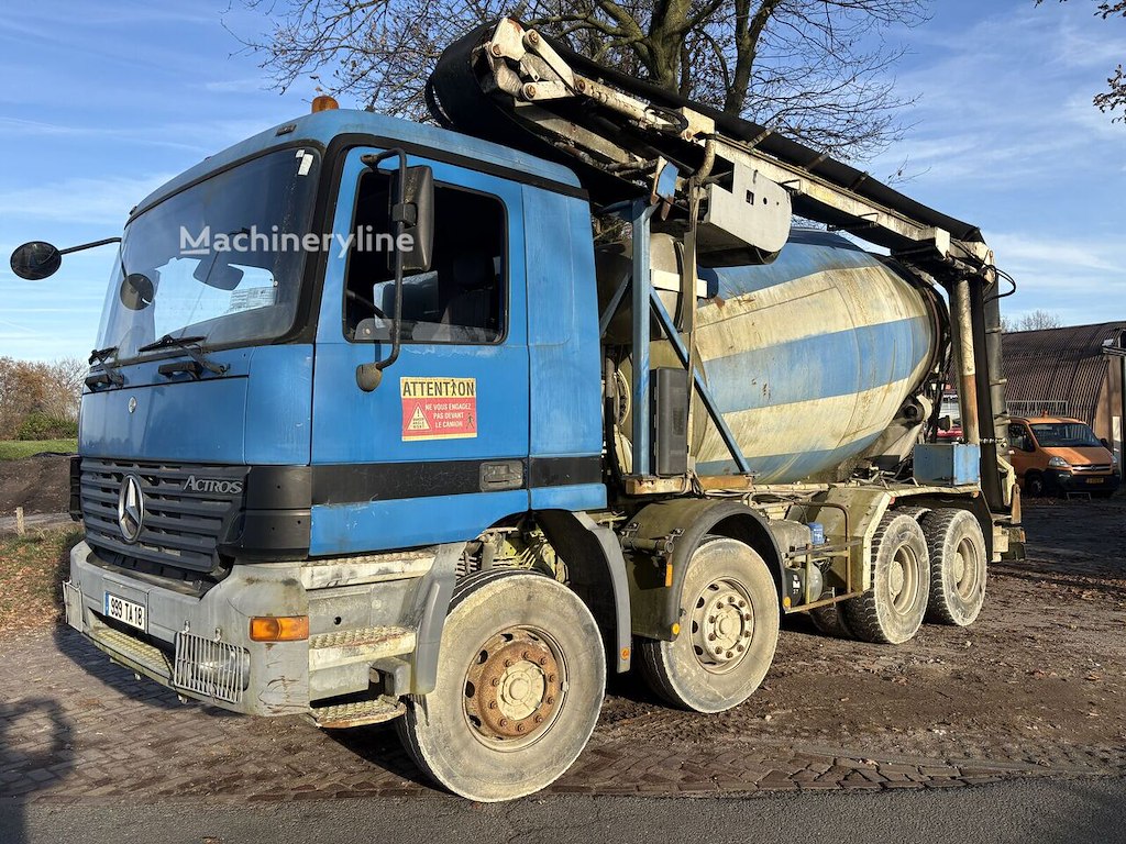Mercedes-Benz Actros 3240 kamion s mešalicom za beton