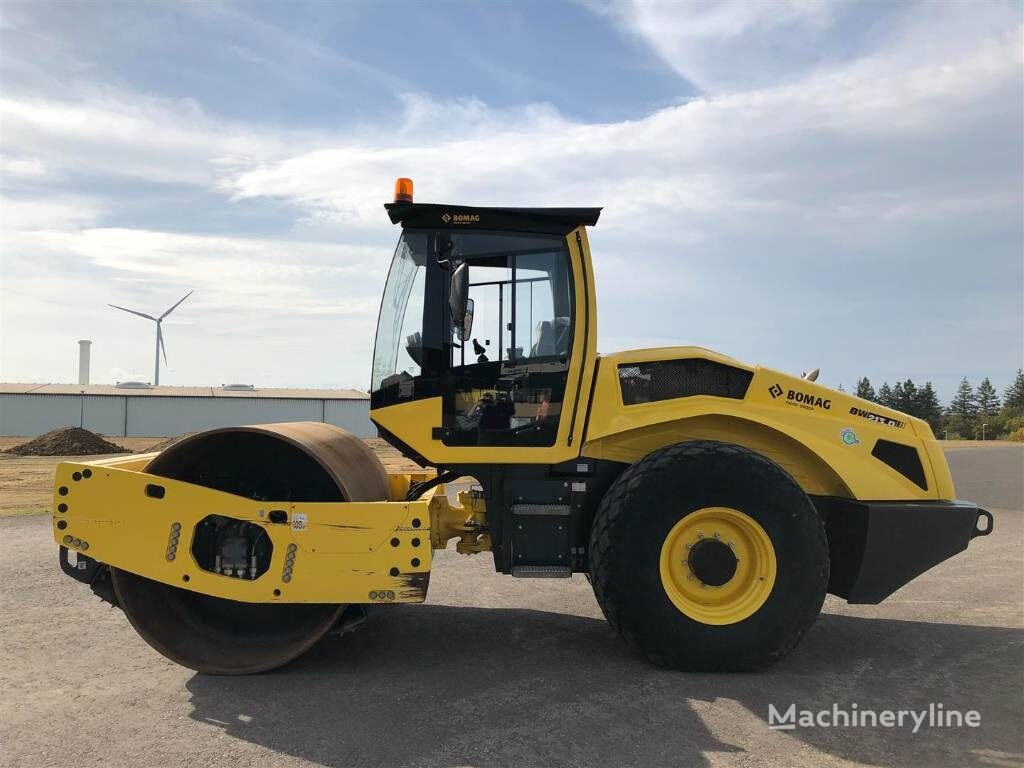 BOMAG BW 213 D-5 kompaktor s jednim valjkom