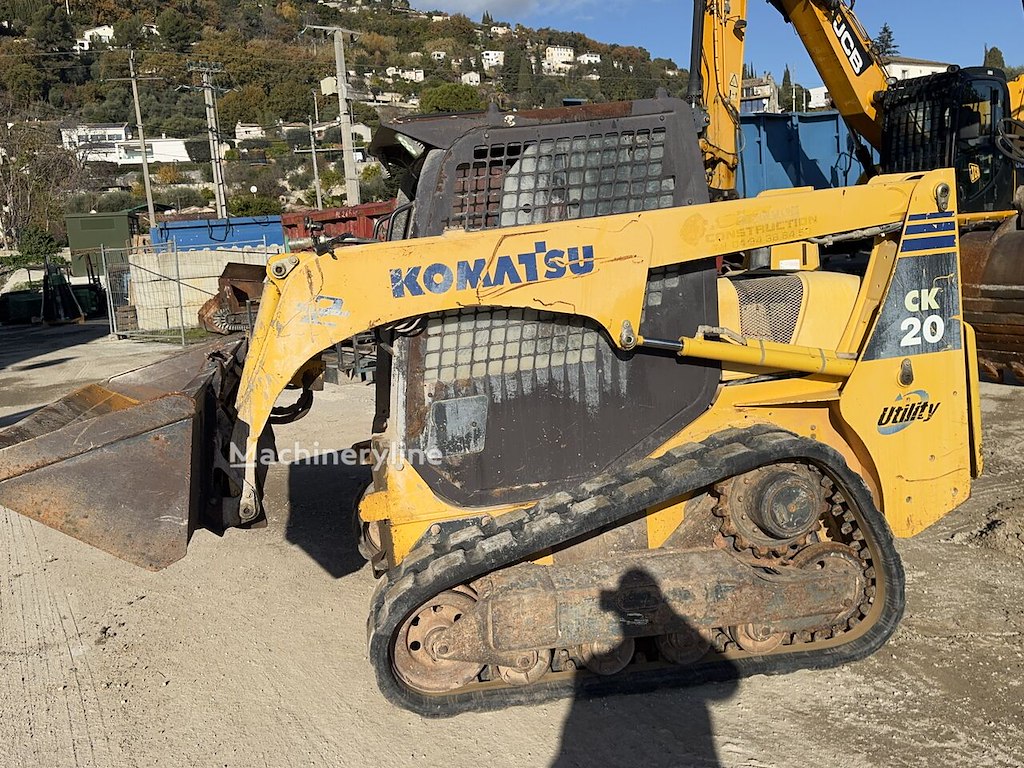 Komatsu CK20 mini utovarivač guseničar