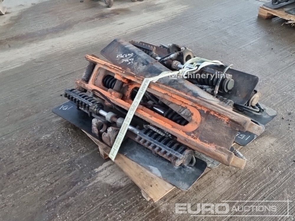 Prodaje se Side Shift to suit Telehandler (6 of), Thumb to suit Excavator brzu spojnicu za bagera na aukciji