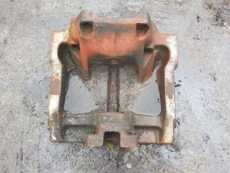 Massey Ferguson 50h, 50hx, Front Axle Casting 3510463m1 3510463M1 prednji most za Massey Ferguson 50h bagera-utovarivača