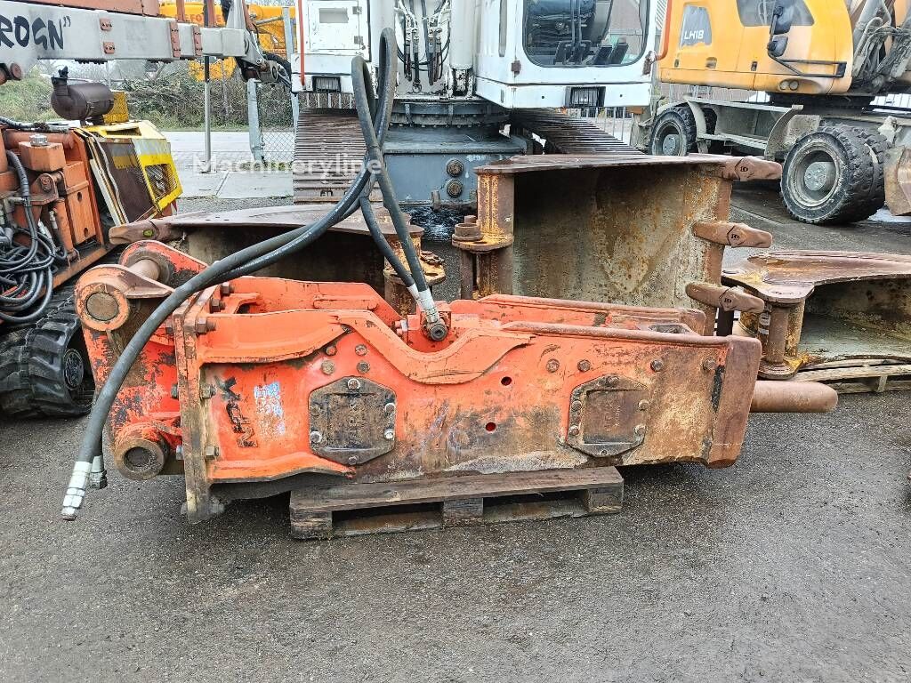 NPK E 210 GH9 hamer hammer hydraulic 18-25 ton 2000 hidraulični čekić