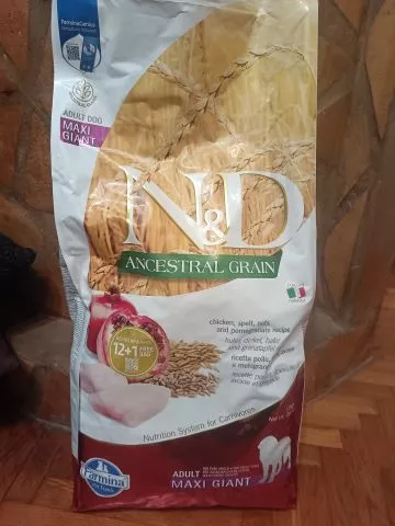 Granule na prodaju N&D 12 kg dzak
