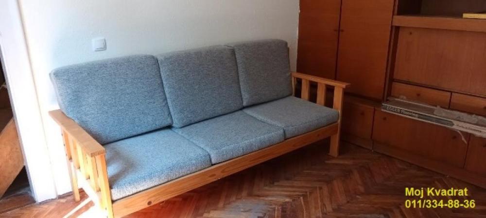 Trosoban stan za izdavanje, 76m2, 600€
