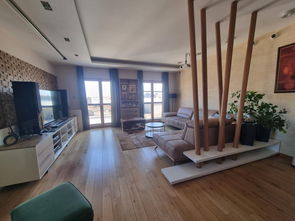 Četvorosoban stan na prodaju, 132m2, 515.000€