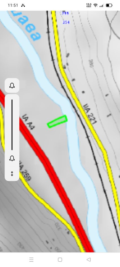NJIVA PORED NIŠAVE I AUTOPUTA NA PRODAJU