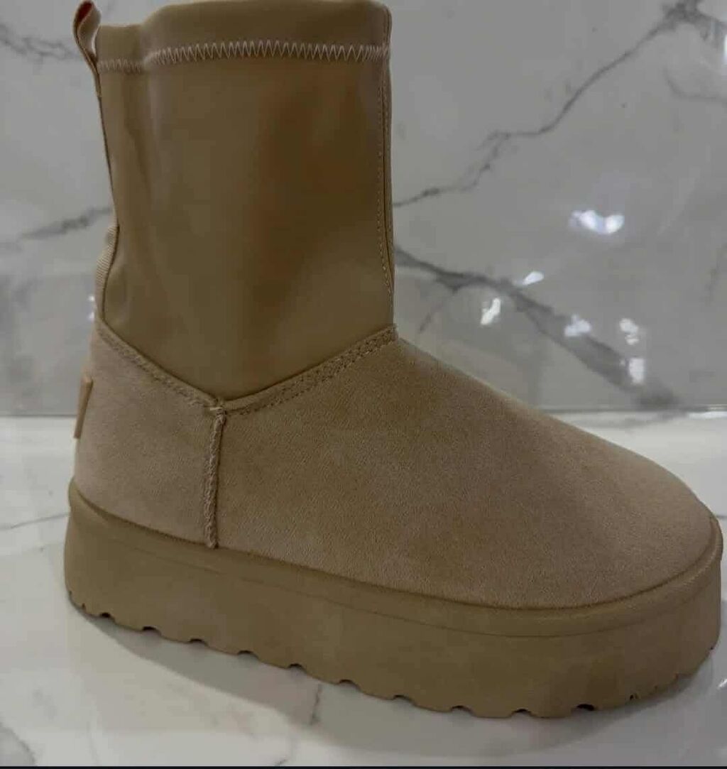 Ugg obuća 38