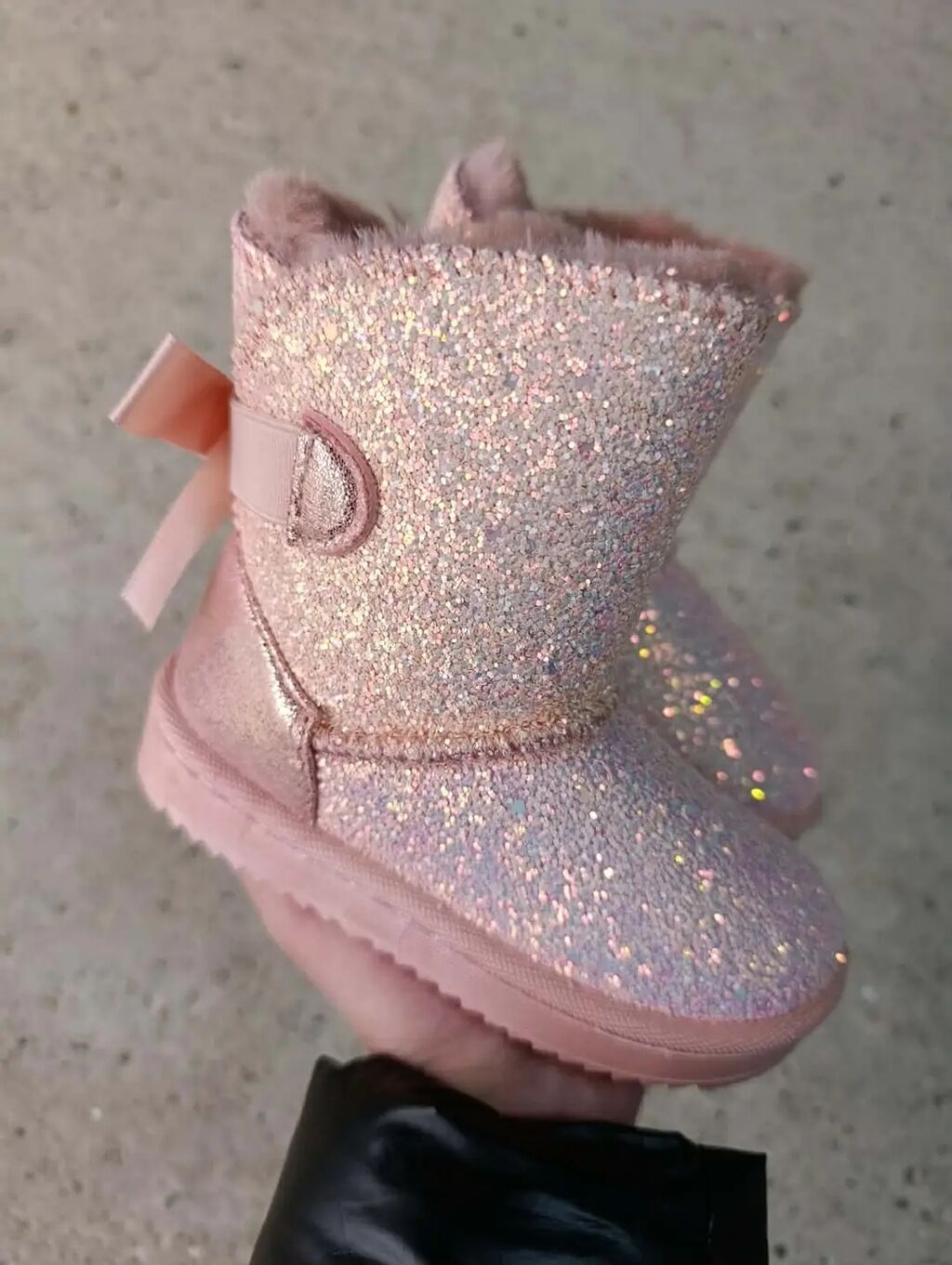 Dečje zimske čizmice Ugg – pink vel 25-36 - Materijal: spoljašnjost