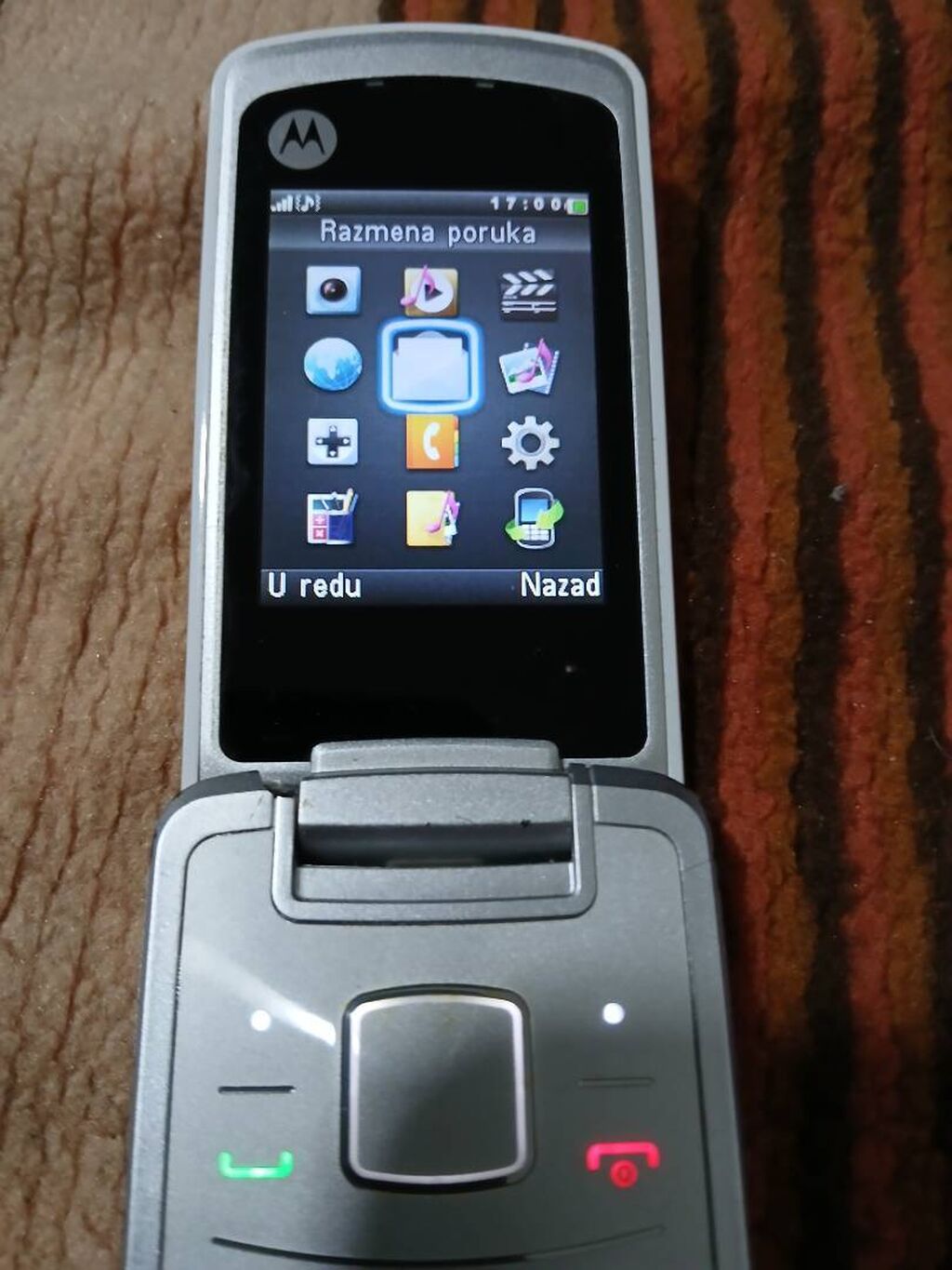 Motorola Defy