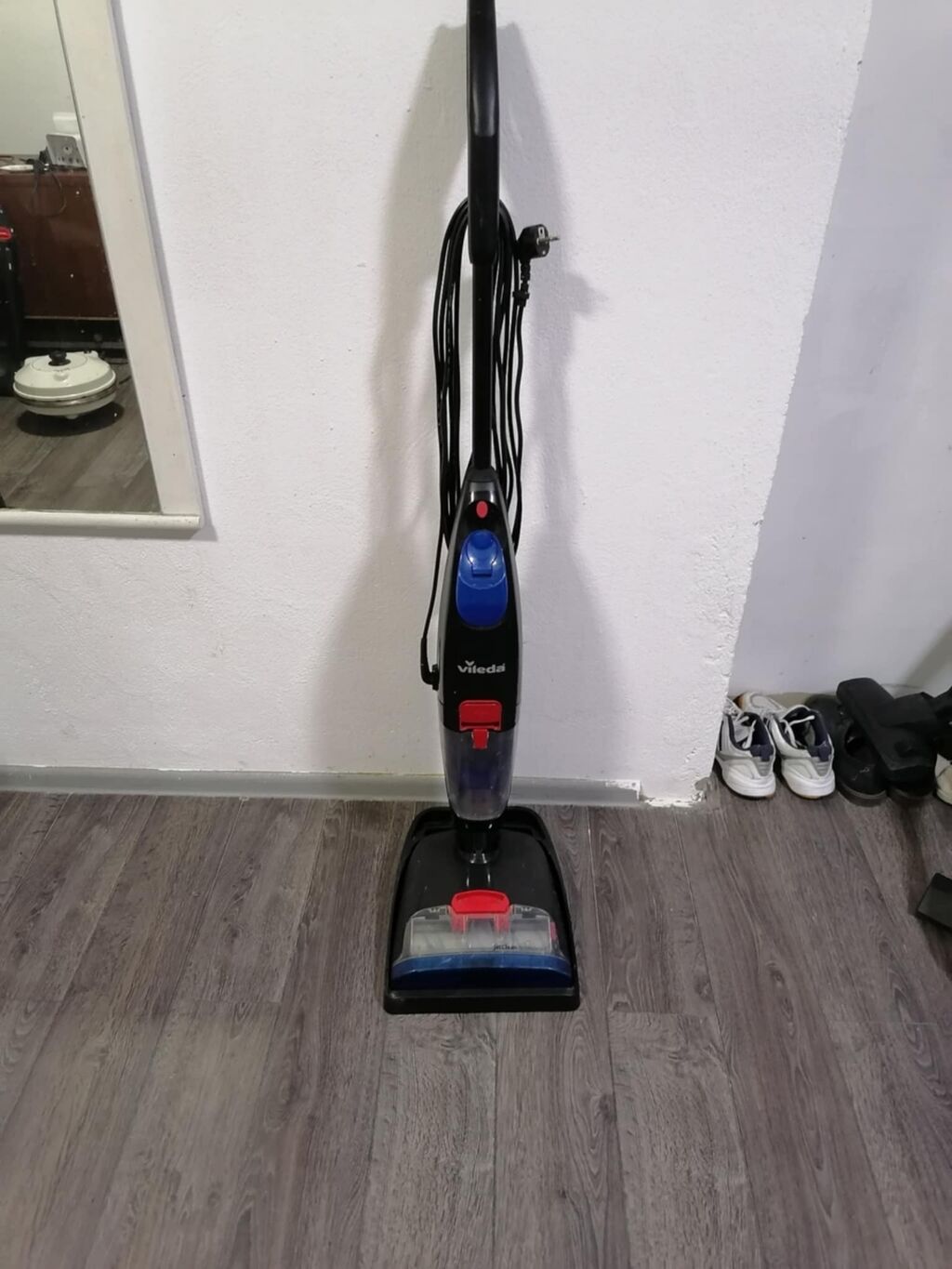 Vileda JetClean – električni usisivač i perač podova 2‑u‑1 - Model sa