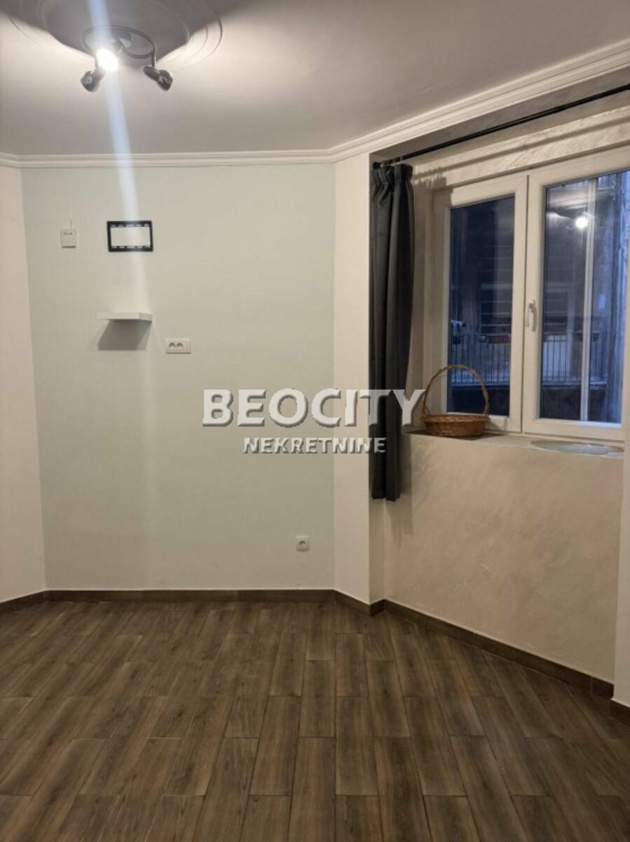 Stari grad, Zeleni venac, Vase Čarapića , 0.5, 26m2, 500EUR