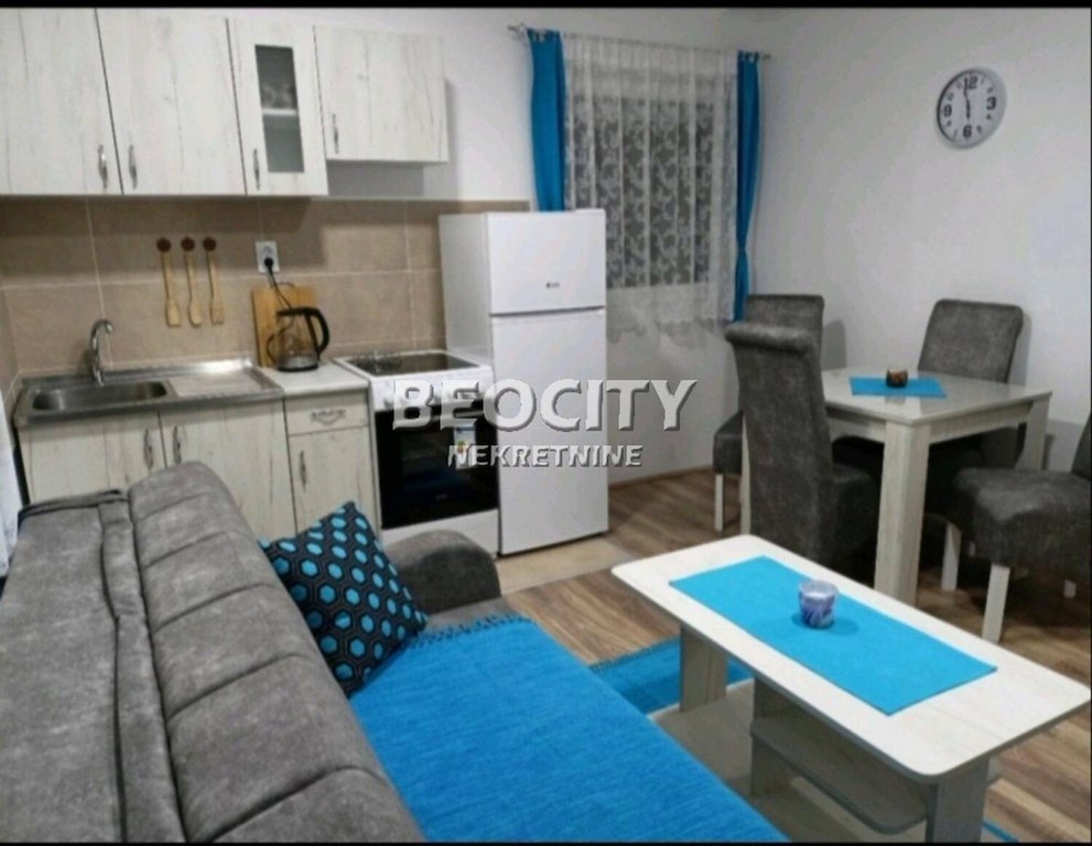 Novi Sad, Adice, Braće Grim, 1.5, 30m2, 300EUR