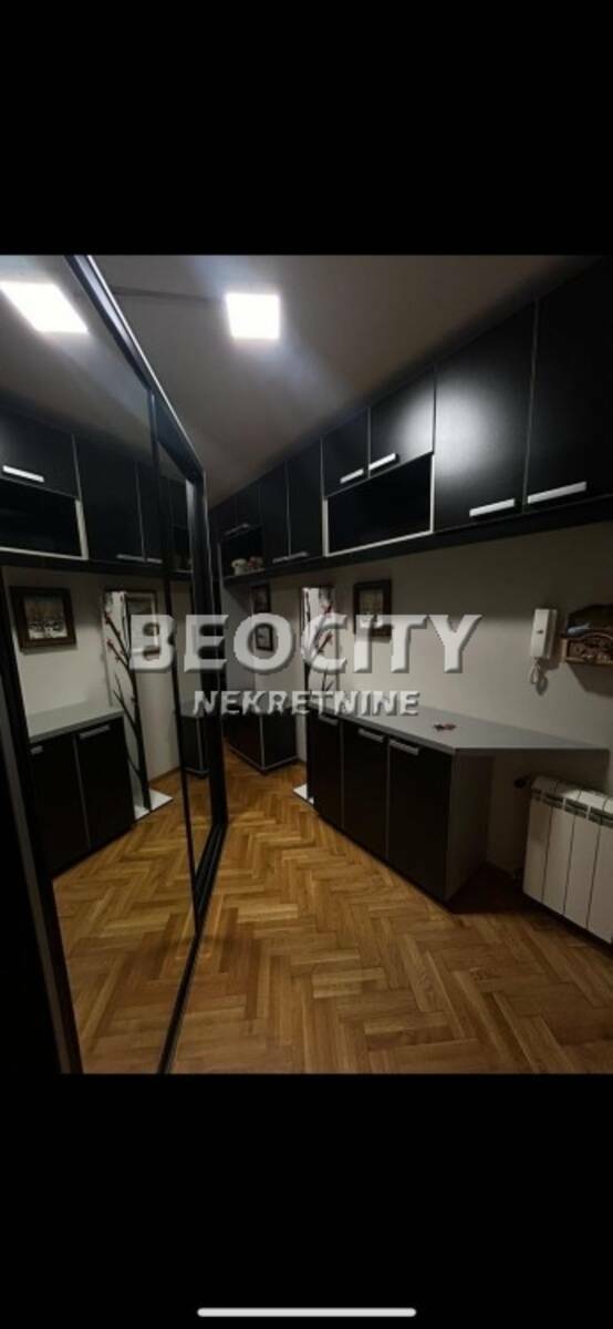 Čukarica, Žarkovo, Spasenovićeva, 1.5, 50m2, 500EUR
