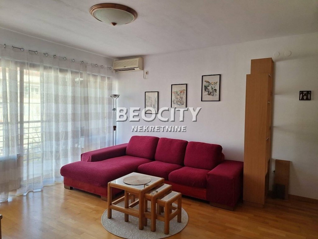Novi Sad, Centar, Stevana Musića, 2.0, 57m2, 500EUR