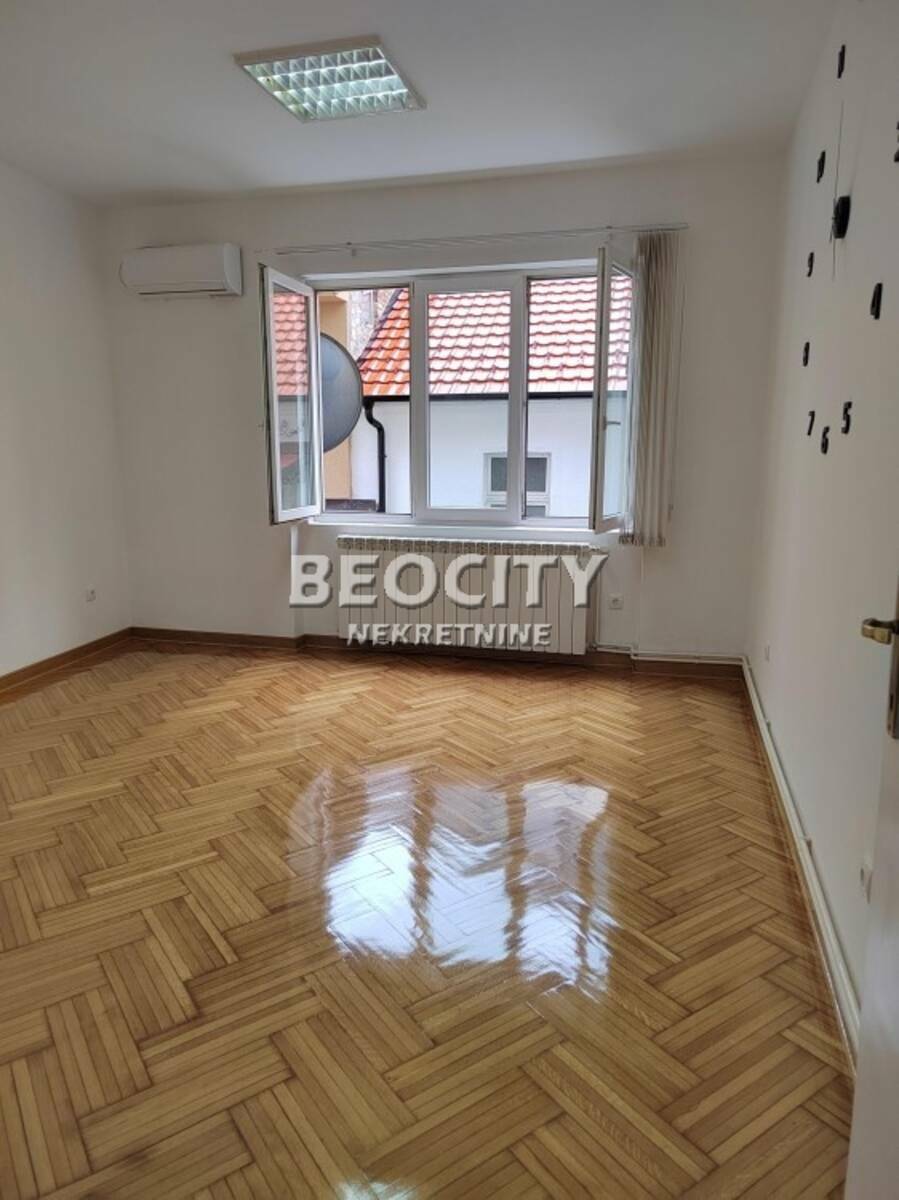Vračar, Cvetni trg, Njegoševa, 1.0, 29m2, 500EUR