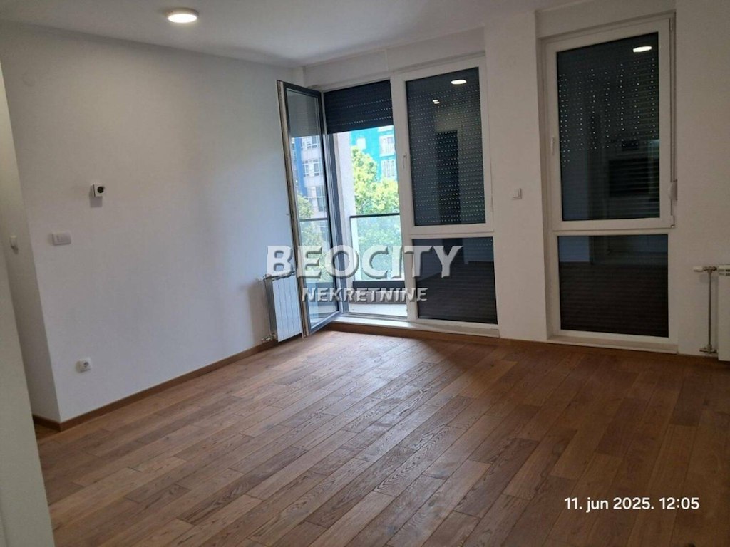 Novi Sad, Bulevar Oslobođenja, , 3.0, 68m2, 1000EUR