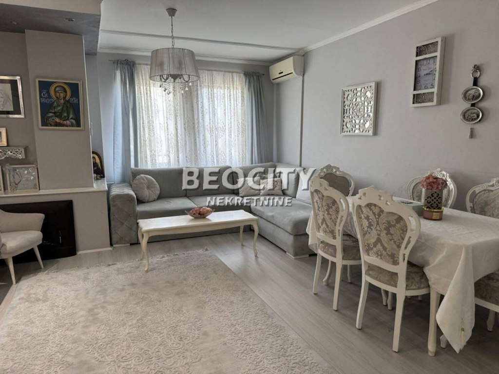 Novi Sad, Centar, Zitni trg, 3.0, 72m2, 220000EUR