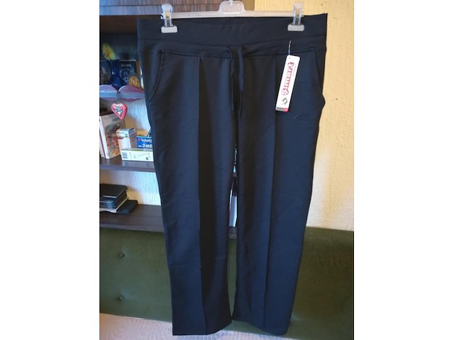 Nove zenske pantalone za punije dame Simart Crne 3XL