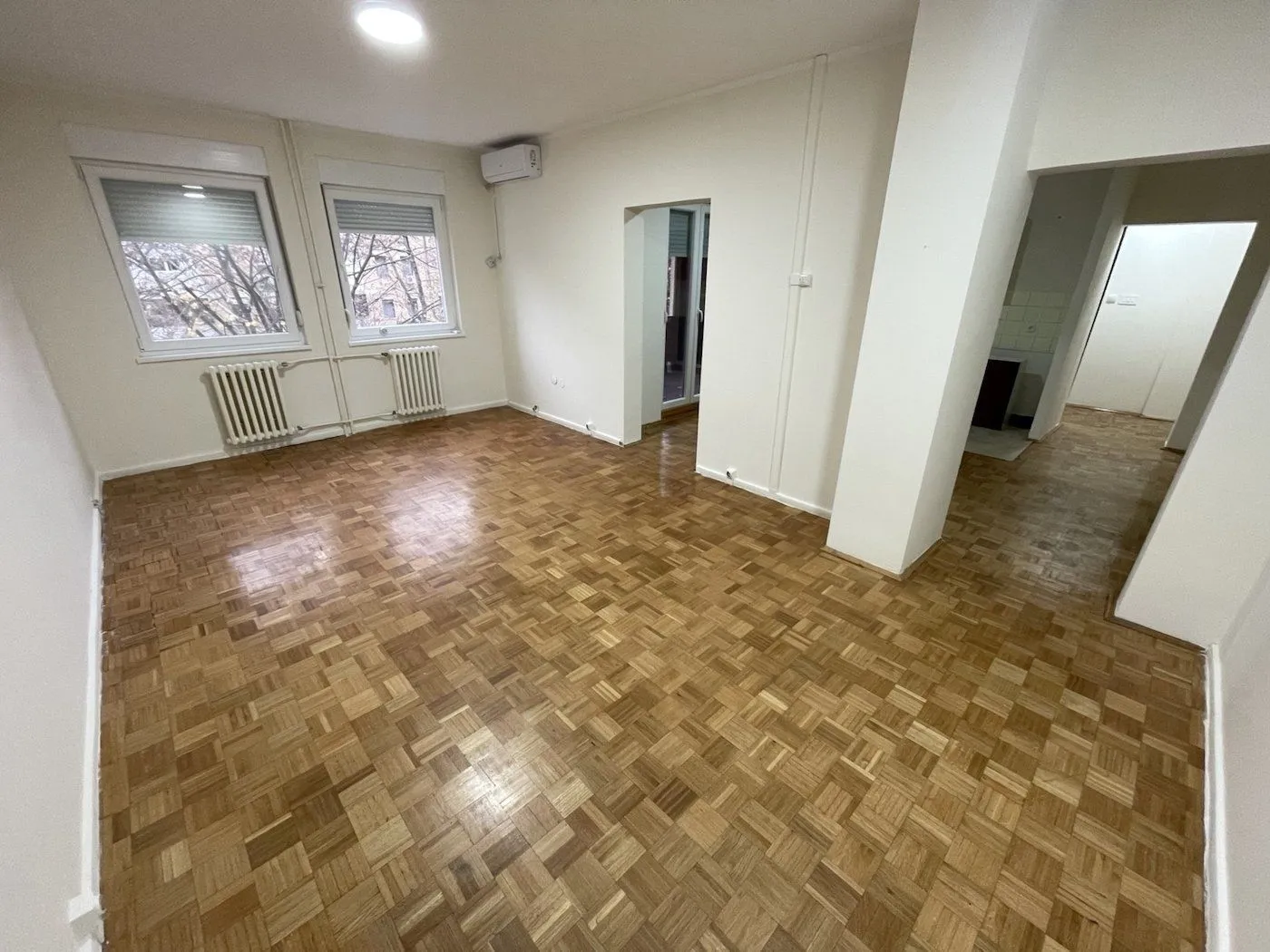 Izdavanje, jednosoban stan, 56m², Detelinara, Novi Sad Sve Podlokacije