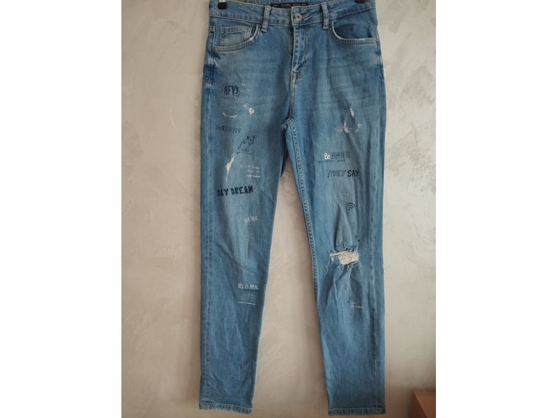 Bershka farmerice vel XS-S
