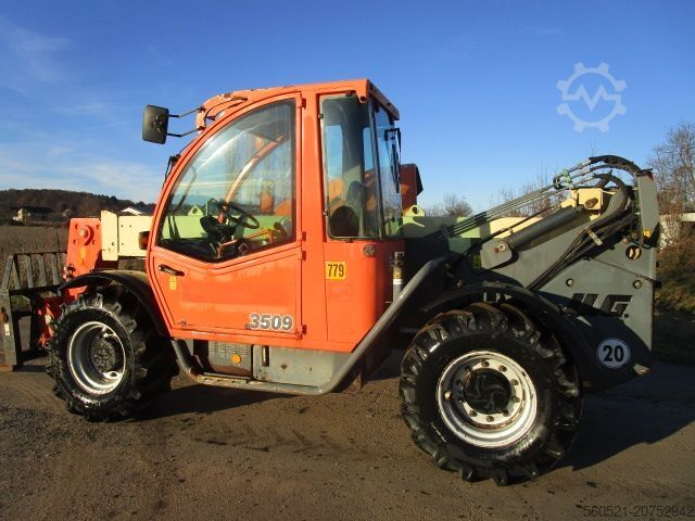 Telehandler krut
JLG 3509 - 9m-3,5 Ton.- Palettengabel - Niveauausgleic