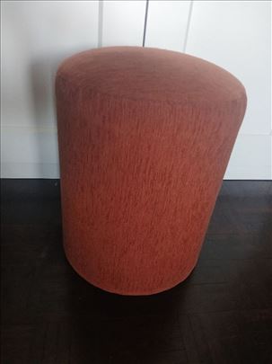 Stari stilski crveni tabure za odmor nogu 36x32cm