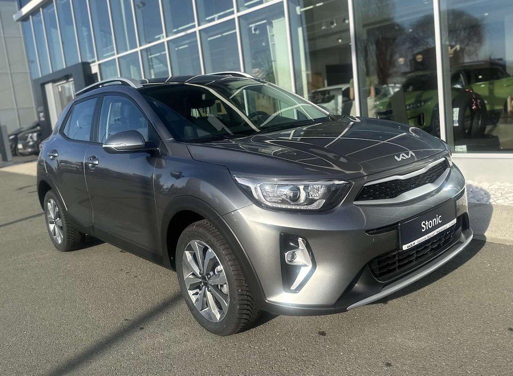 KIA STONIC (YB-CUV) G1.2 M/T - LX