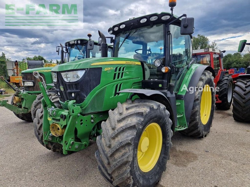 John Deere 6125r traktor točkaš