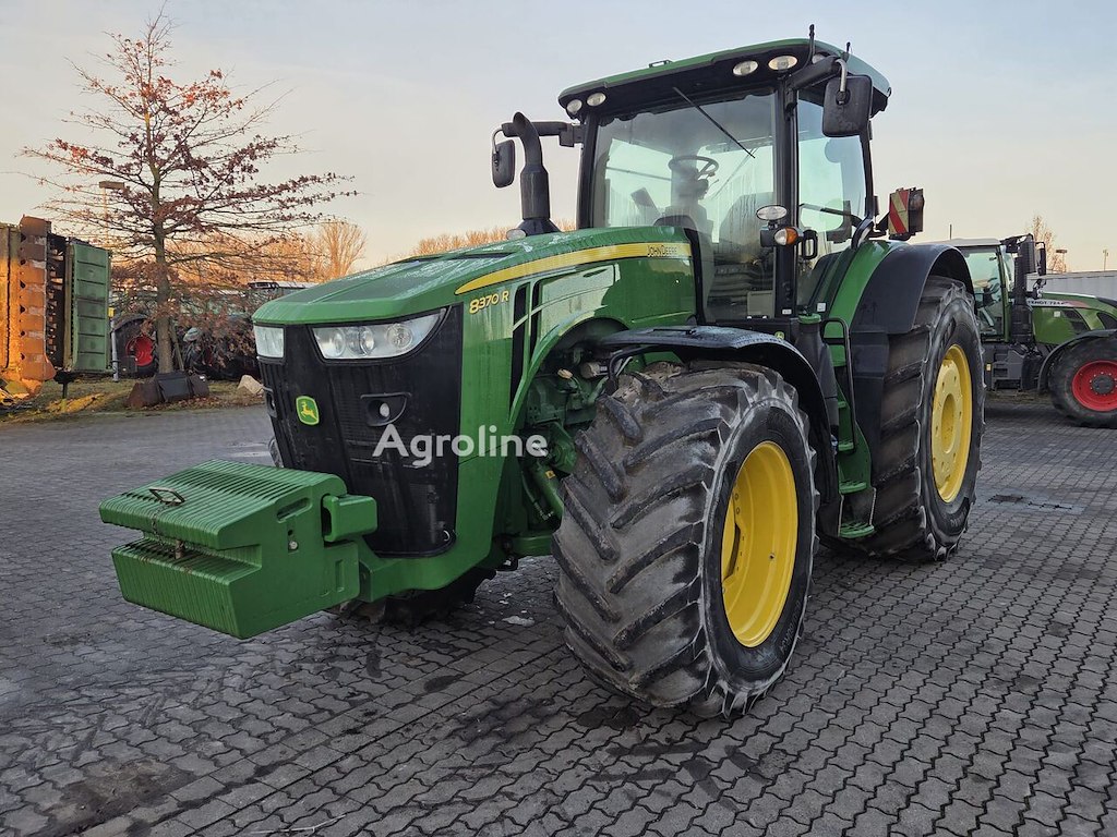 John Deere 8370 R traktor točkaš