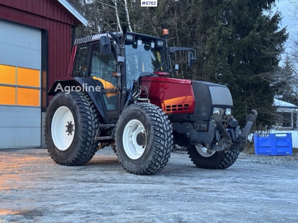Valtra 6850 Hitech traktor točkaš