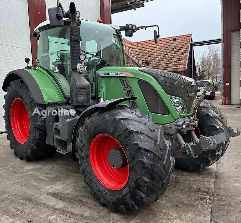 Fendt 718 SCR Profi traktor točkaš