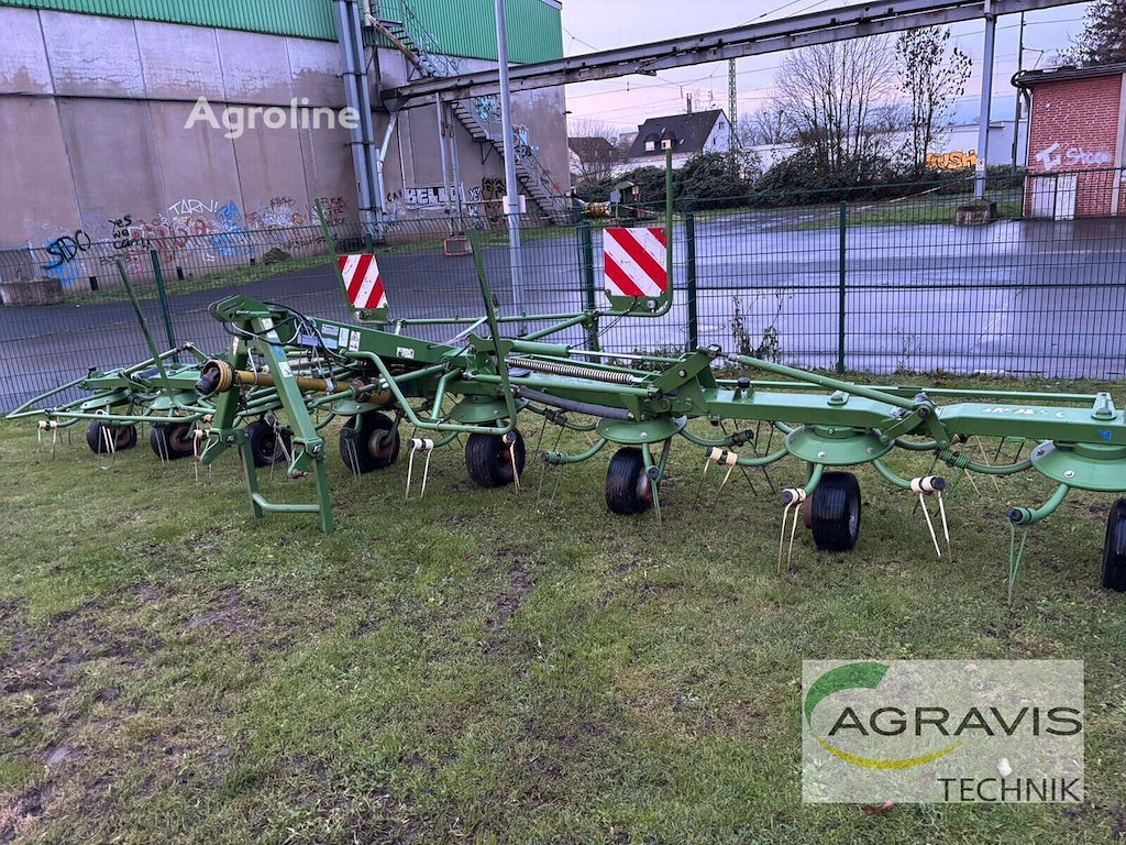 Krone KW 8.82 prevrtač sena