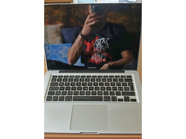 MacBook Pro (Mid 2009)