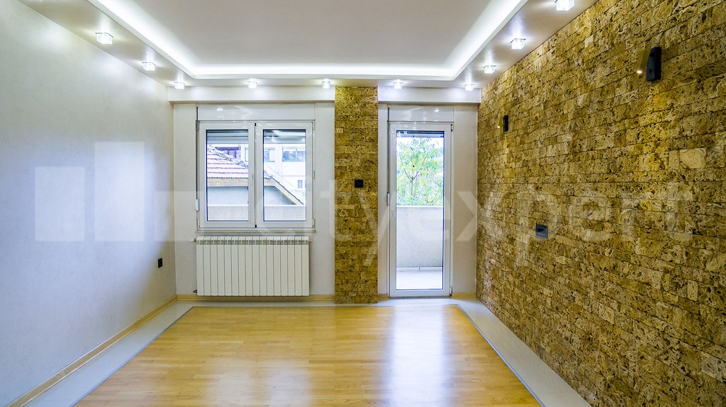Stan za prodaju BEZ PROVIZIJE - Petosoban i veći, 156m², Stanoja Bunuševca, Medijana - 290000€