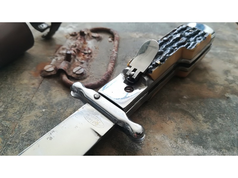 skupocen bowie folding france BEGON