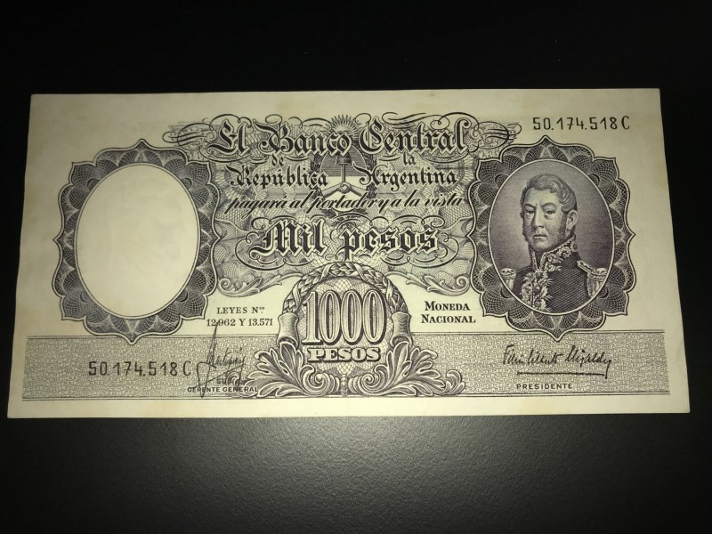 ARGENTINA 1000 PEZOSA.