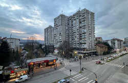 Troiposoban stan za izdavanje kod Kliničkog centra