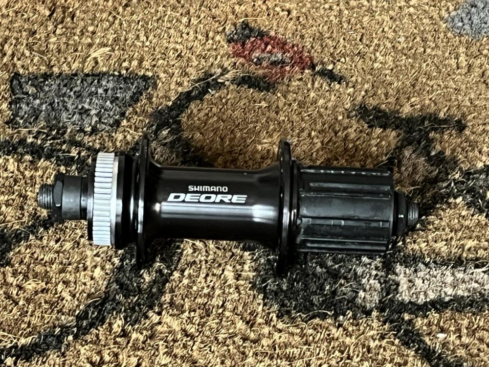 SHIMANO DEORE ZADNJA NABLA FH M6000 1023