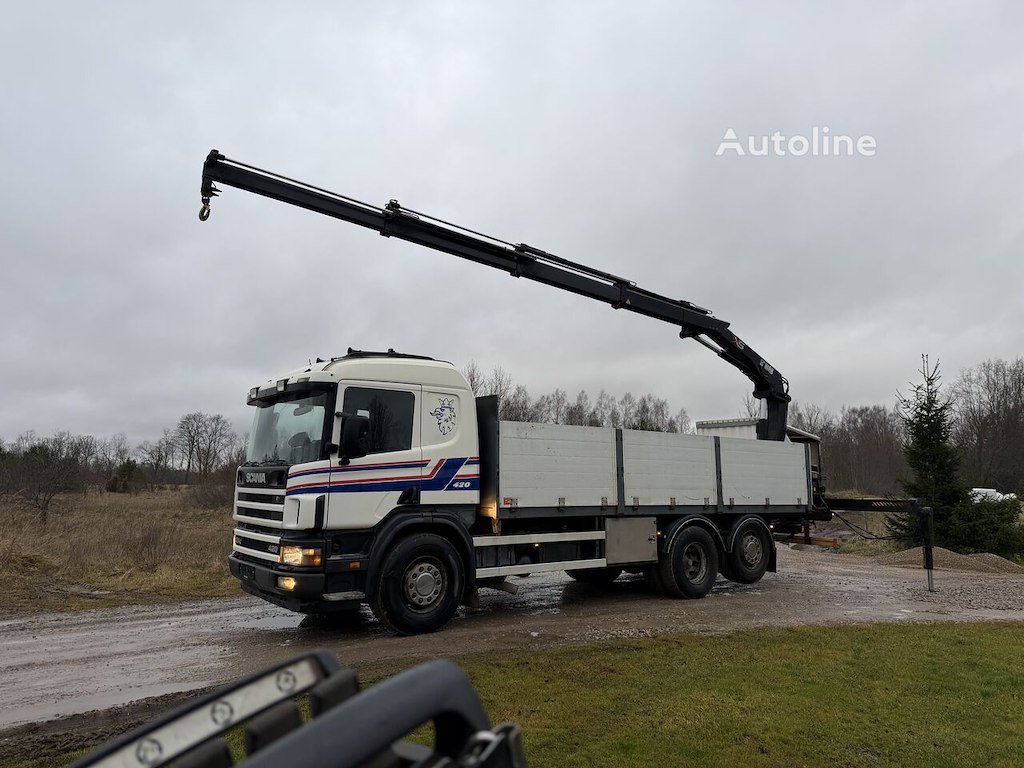 Scania P124 420 Hiab 122 kamion s ravnom platformom