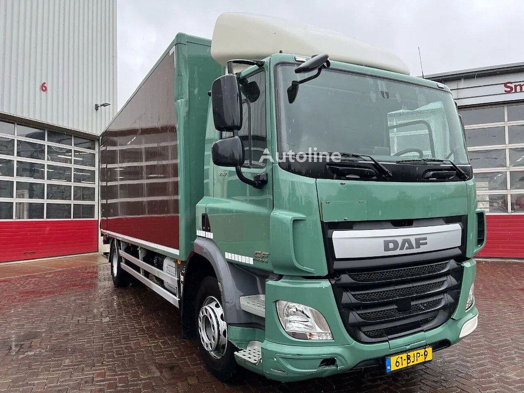 DAF CF 230 FA kamion furgon