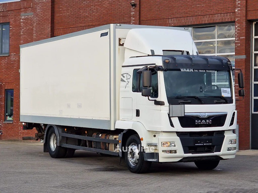 MAN TGM 18.340 4x2 - Sleepercab - Box with sidedoors - Loadlift - Fu kamion furgon