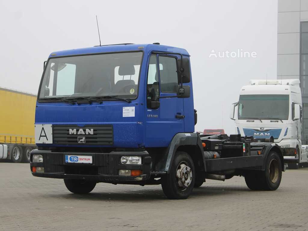 MAN LE 8.145 LC, EURO 3, HOOK LOADER, 80% TIRES kamion rol kiper