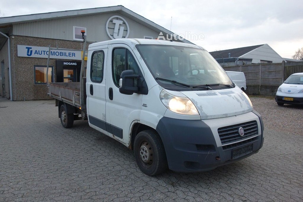 Fiat Ducato 35L 2,3 MJT Doka 130 chassis kamion s ravnom platformom < 3.5t