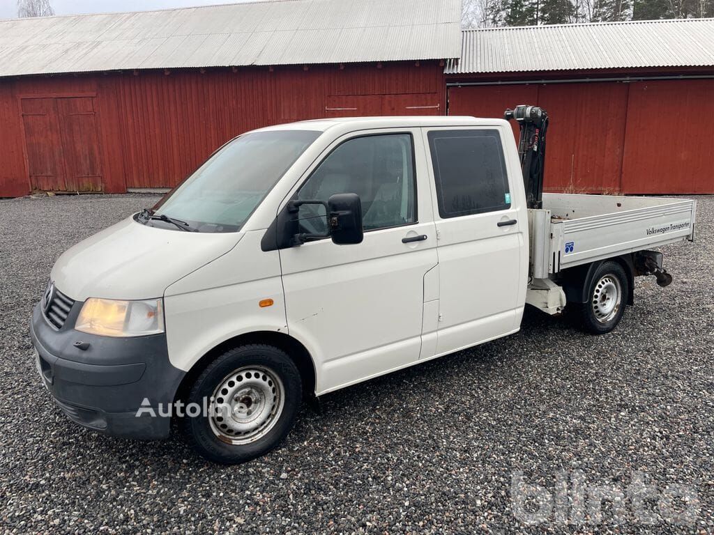 Prodaje se Volkswagen Transporter kamion s ravnom platformom < 3.5t na aukciji