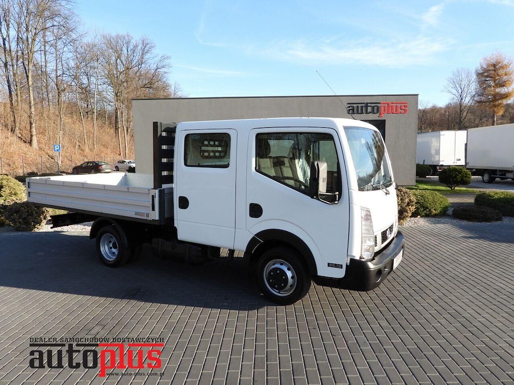 Nissan CABSTAR NT400 kamion s ravnom platformom < 3.5t