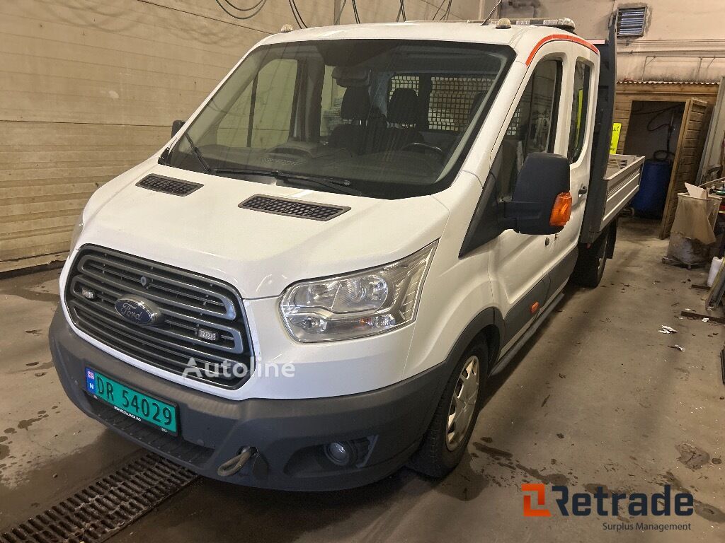 Prodaje se Ford Transit kamion s ravnom platformom < 3.5t na aukciji