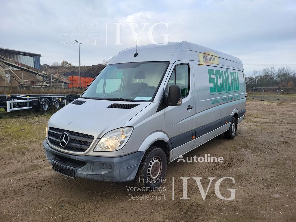 Prodaje se Mercedes-Benz Sprinter minibus furgon na aukciji