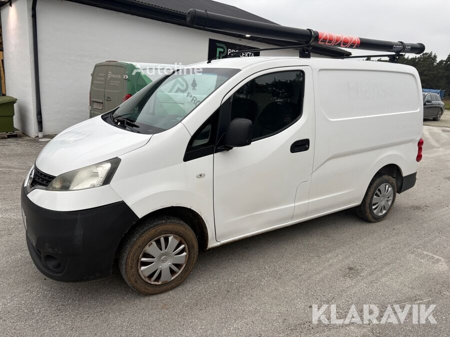 Prodaje se Nissan NV200 minibus furgon na aukciji