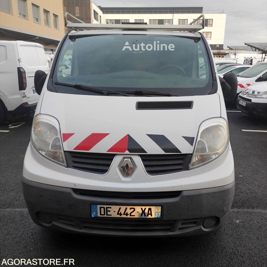 Prodaje se Renault TRAFIC minibus furgon na aukciji