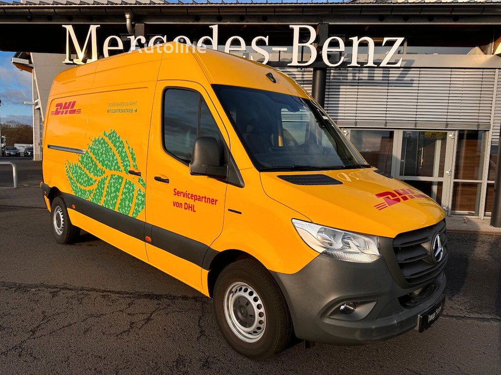 Mercedes-Benz eSprinter 312 DHL Regal KEP-Ausbau minibus furgon